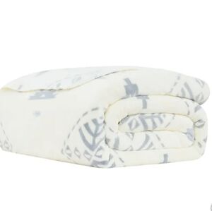 Pendleton | Bedding | Pendleton Fleece Throw Blanket 5 By 70 Hard White ...